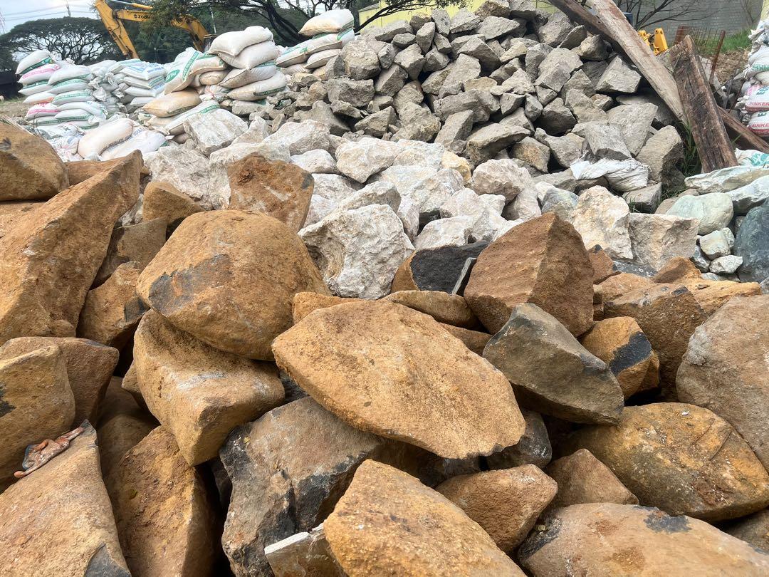 tiger boulders,escombro,armour rock,,monolith, Furniture & Home Living ...