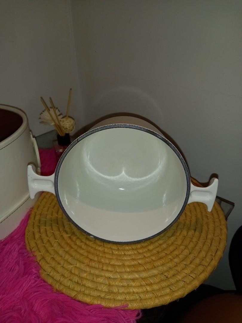VINTAGE LE CREUSET ENZO MARI WHITE CAST IRON POT/SAUCE PAN, Furniture ...