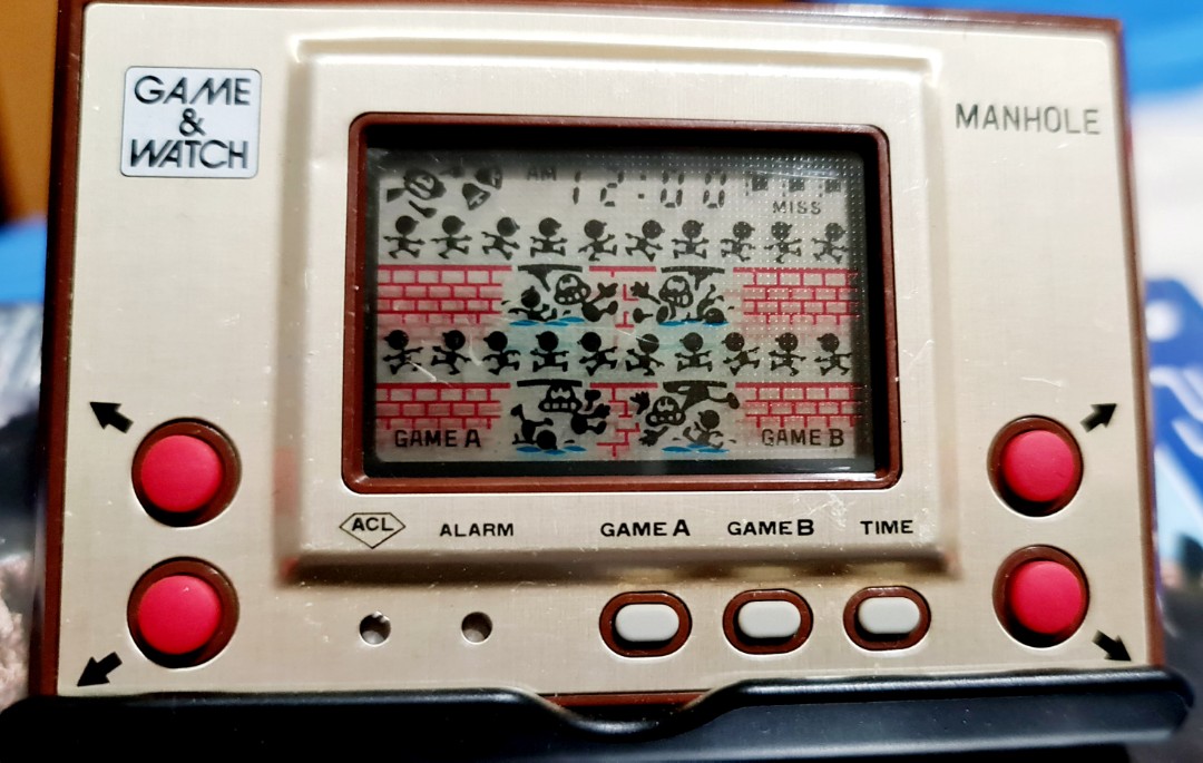 Vintage Nintendo Game & Watch Gold series - Manhole - 1981, Hobbies ...