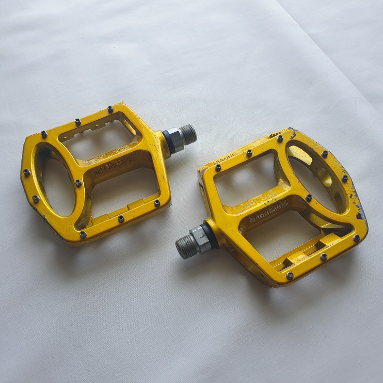 Wellgo Gold MG-1 MG1 Magnesium MTB BMX Mountain Bike Pedals, Sports ...