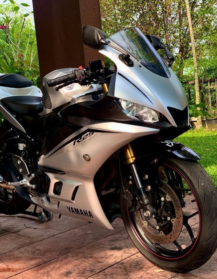 YAMAHA R25 V2, Motorbikes on Carousell