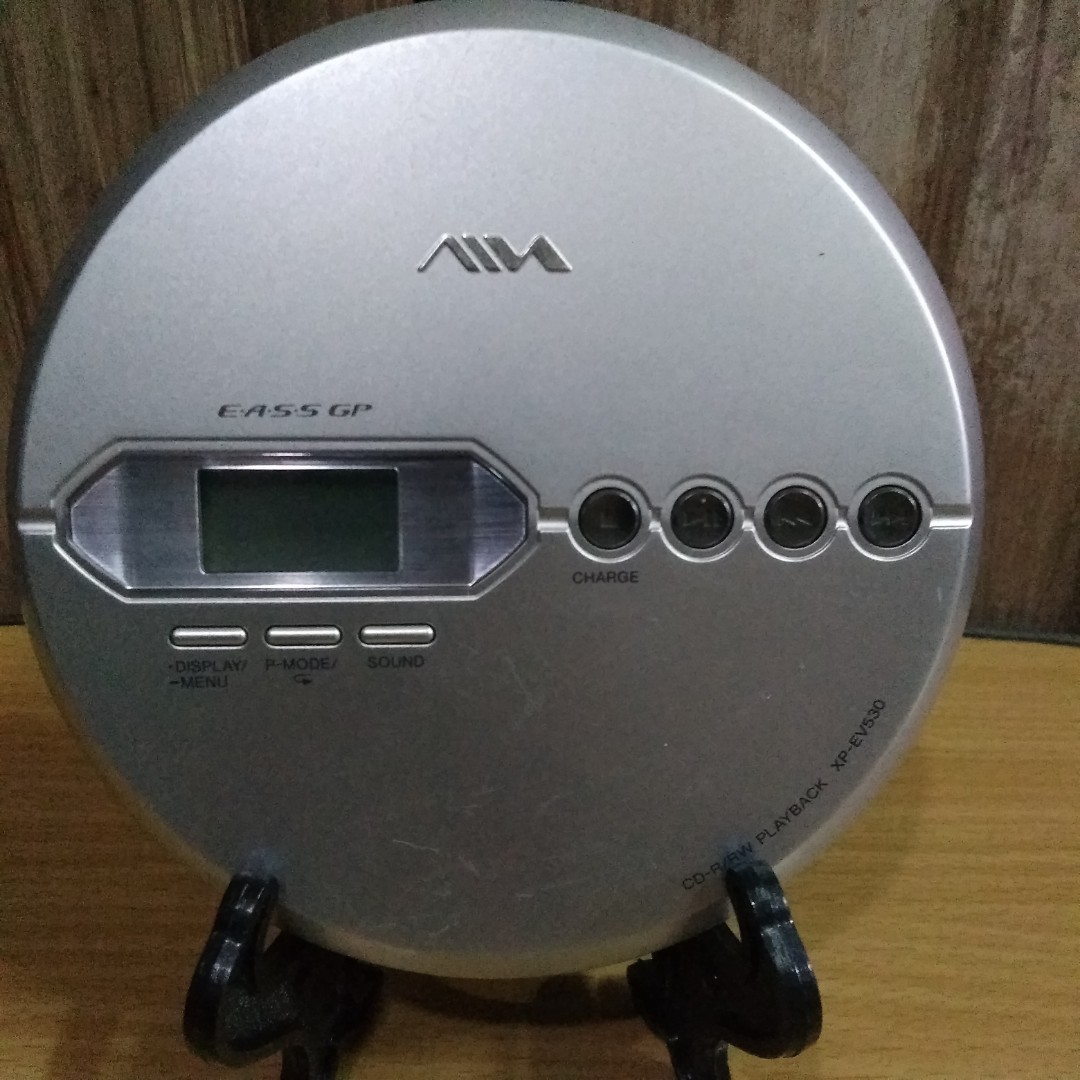 Aiwa portable cd player, Audio, Other Audio Equipment on Carousell