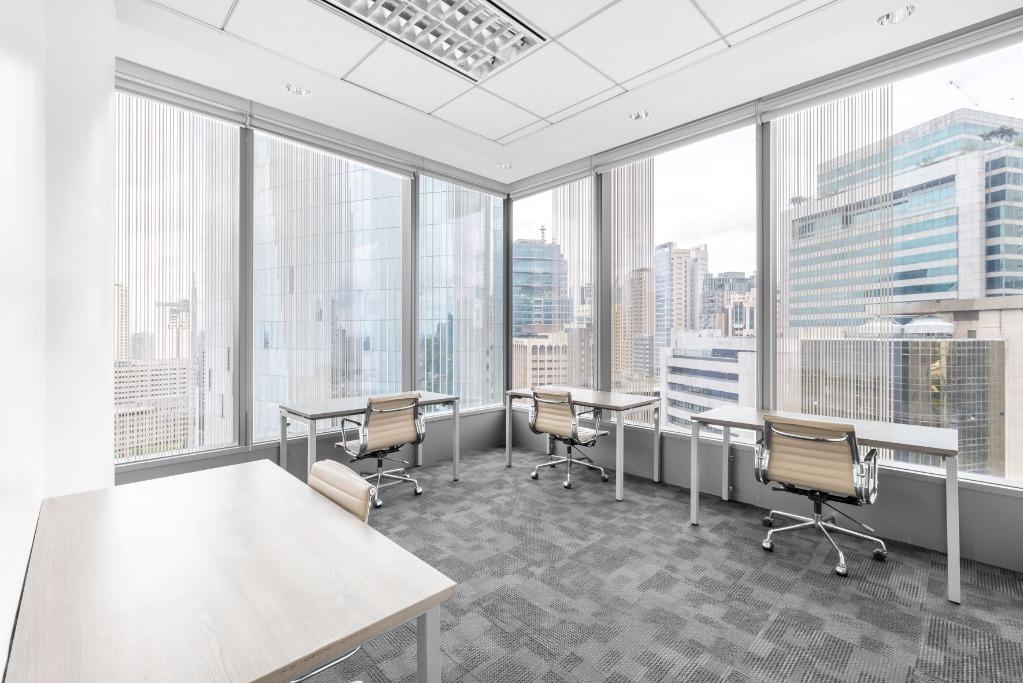 Book open plan office space for businesses of all sizes in Regus ...