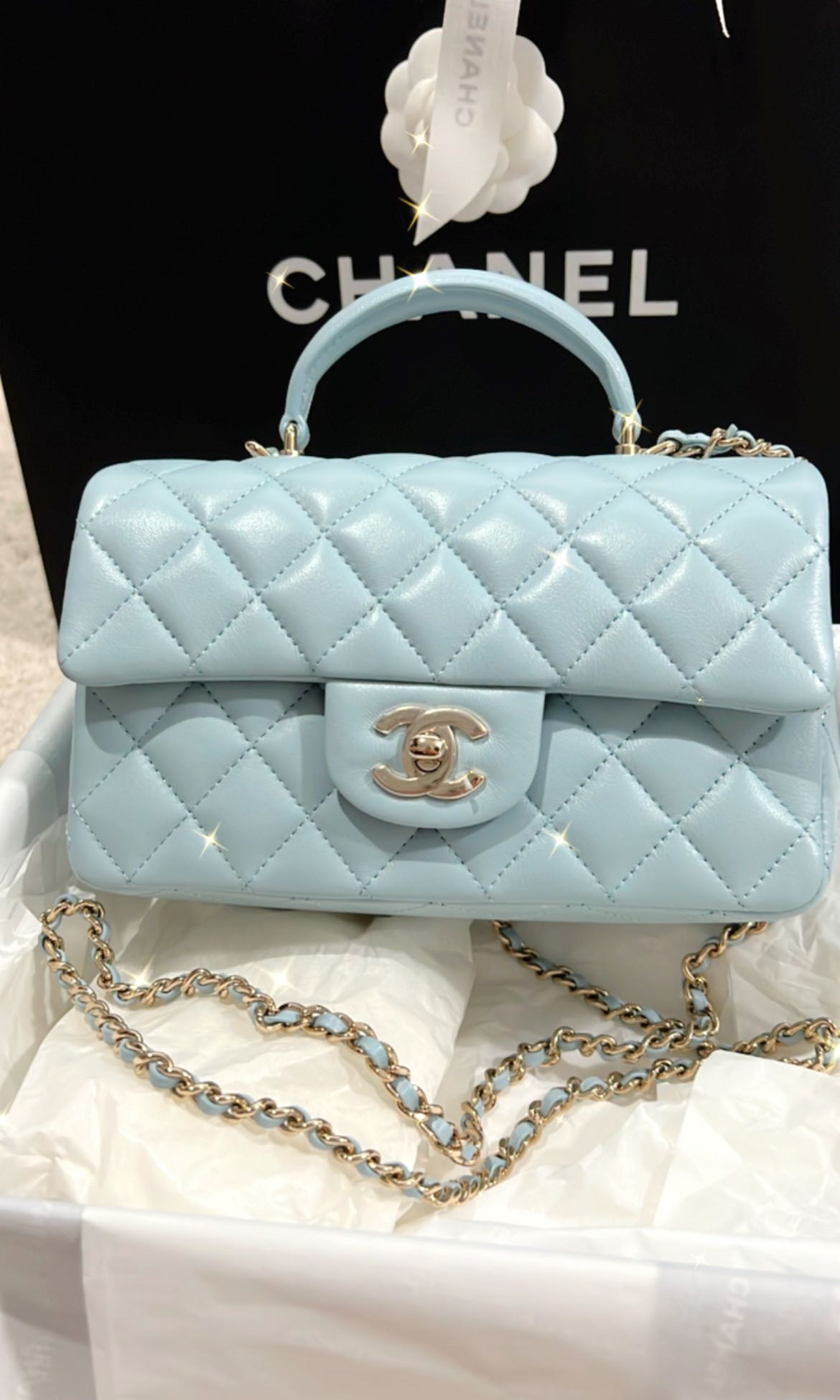 Chanel mini cf handle 22P light blue, Women's Fashion, Bags & Wallets ...