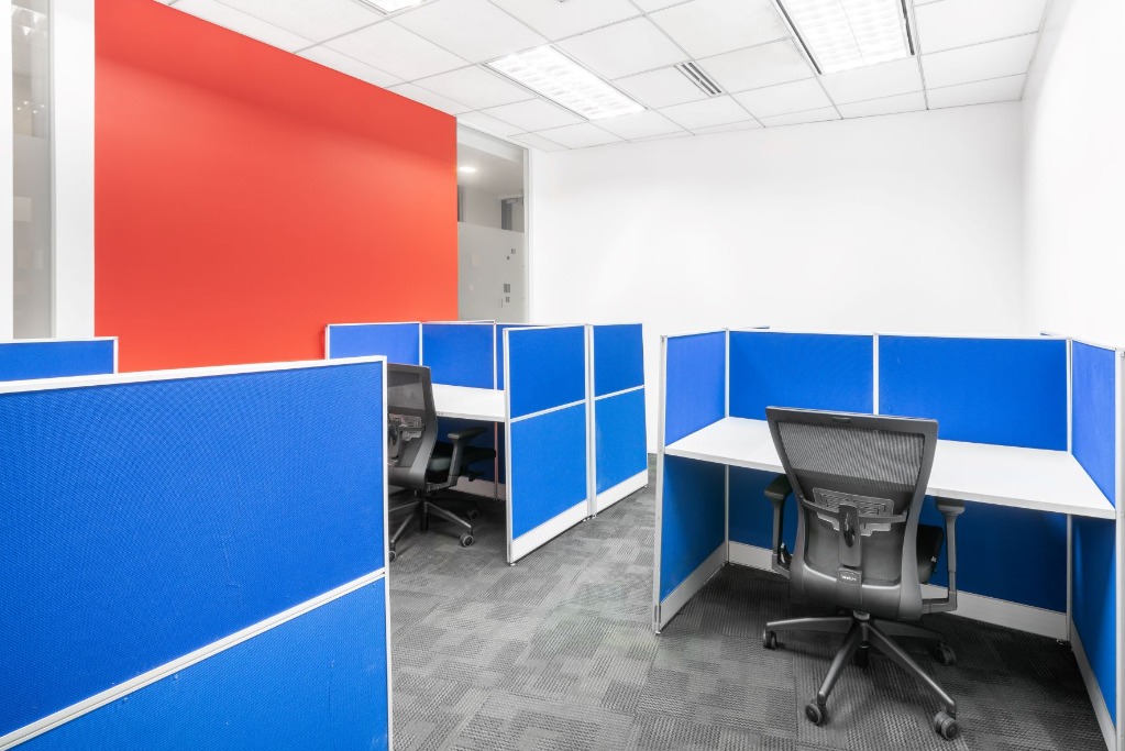 Coworking space in Regus Zuellig Building Makati, Property, Rentals ...