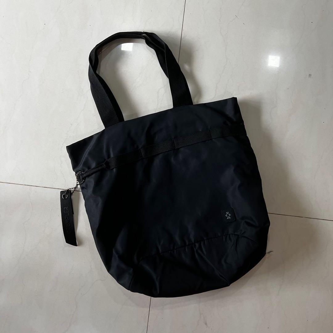 Crumpler Tote Bag, Women's Fashion, Bags & Wallets, Tote Bags on Carousell