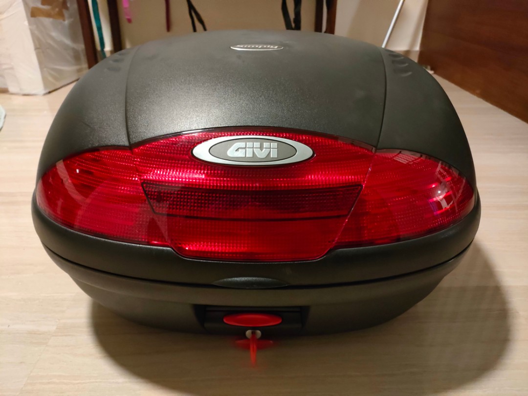 GIVI E450 Simply 45L top box, Motorcycles, Motorcycle Accessories on ...