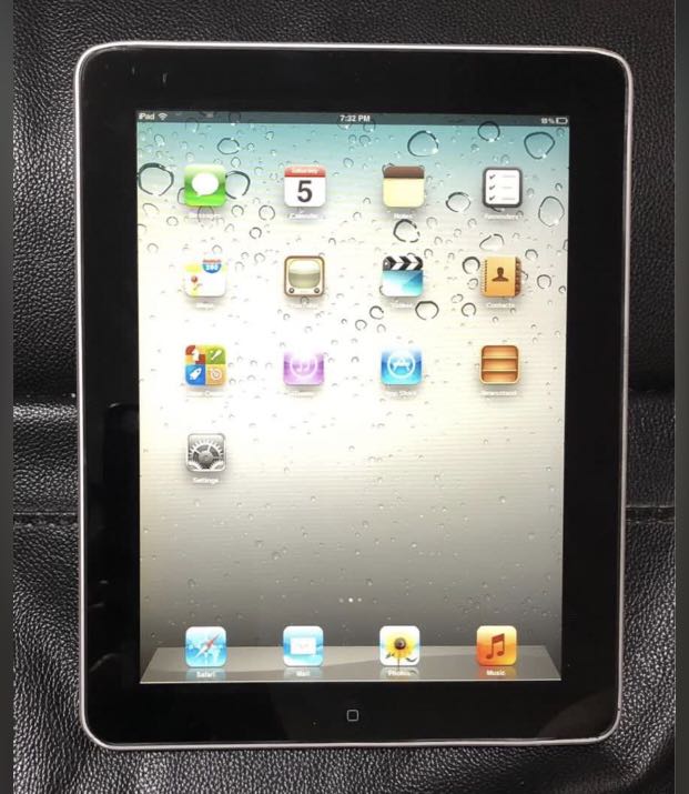 Ipad first generation 1Wifi only .64GB, Mobile Phones & Gadgets ...