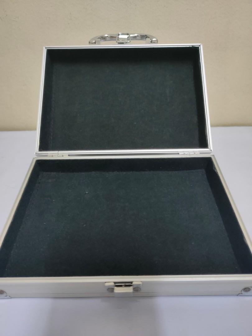 Kamen Rider Brave Case, Hobbies & Toys, Collectibles & Memorabilia, Fan ...