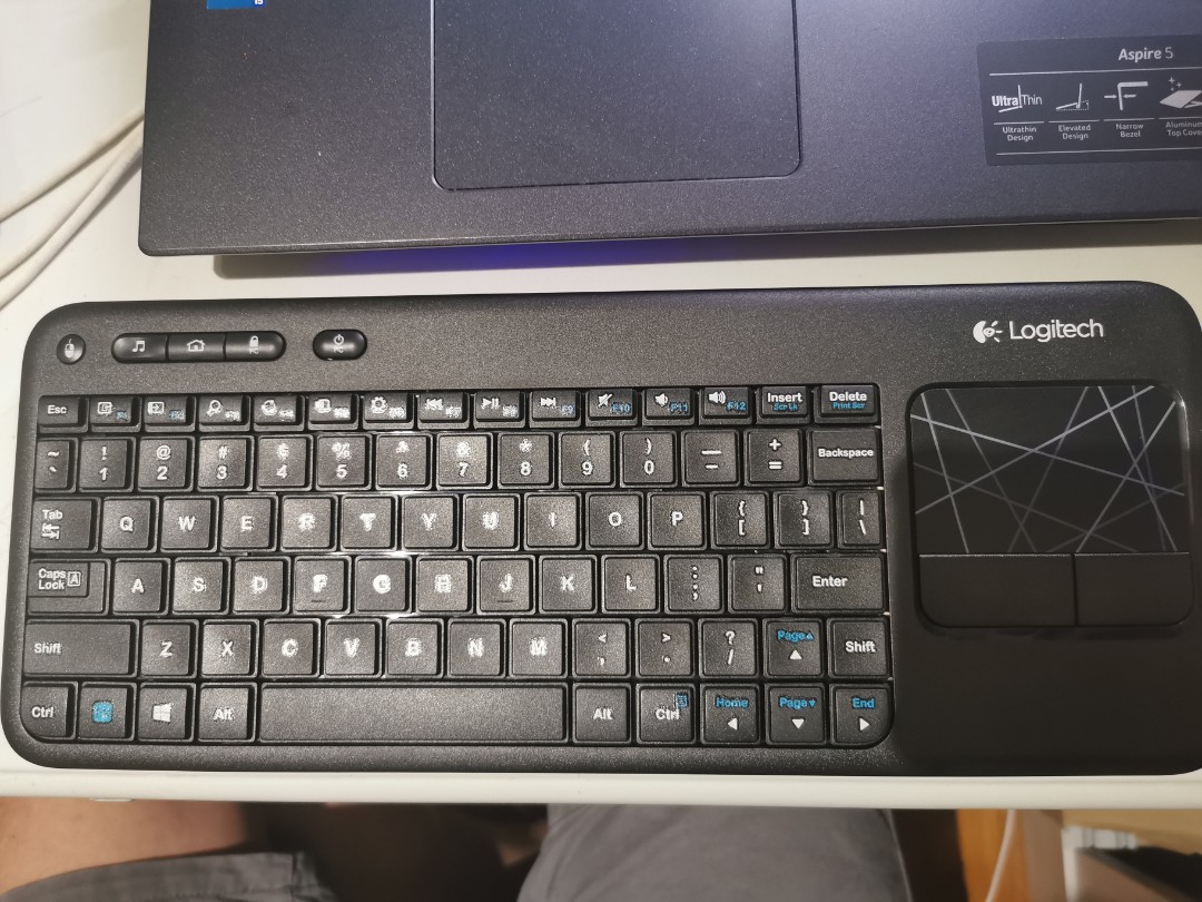 Logitech K400r Keyboard Computers And Tech Parts And Accessories Computer Keyboard On Carousell