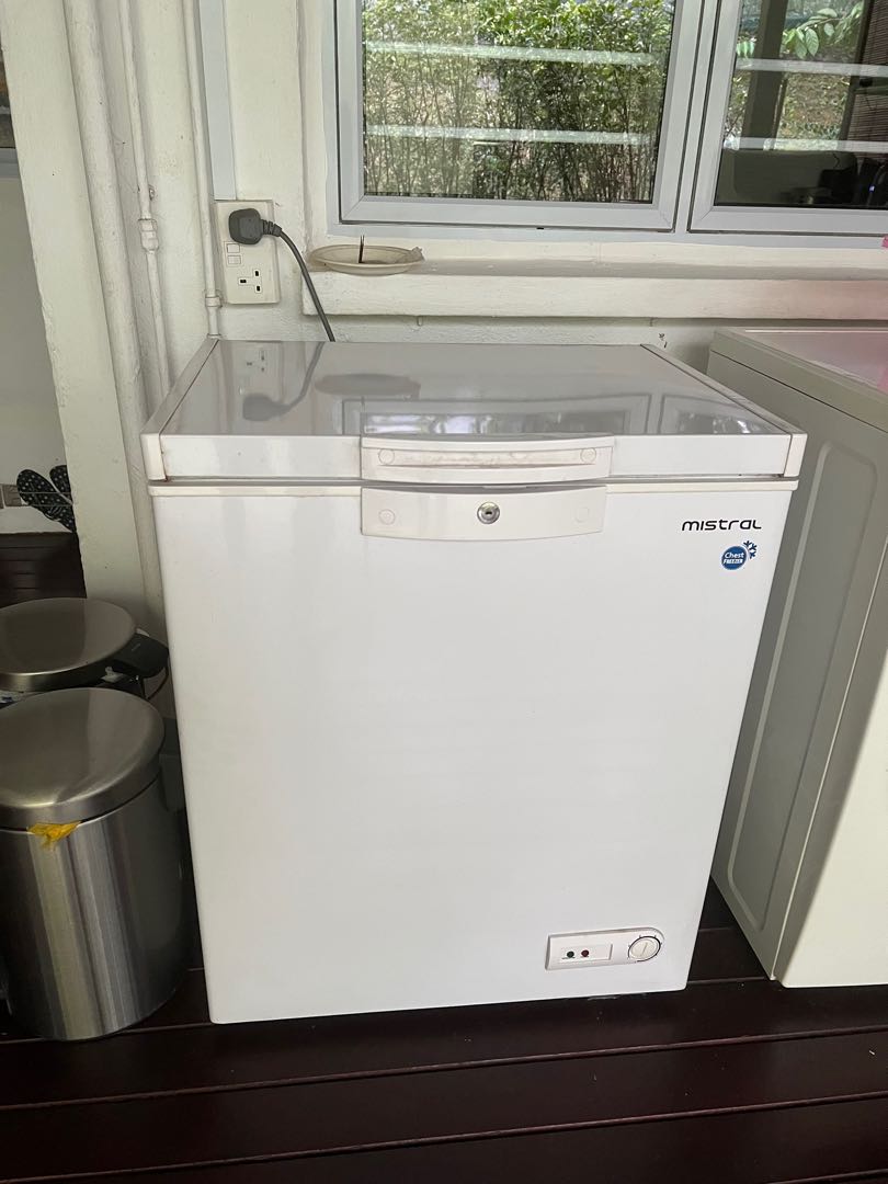 Mistral Chest Freezer 131L, TV & Home Appliances, Kitchen Appliances ...