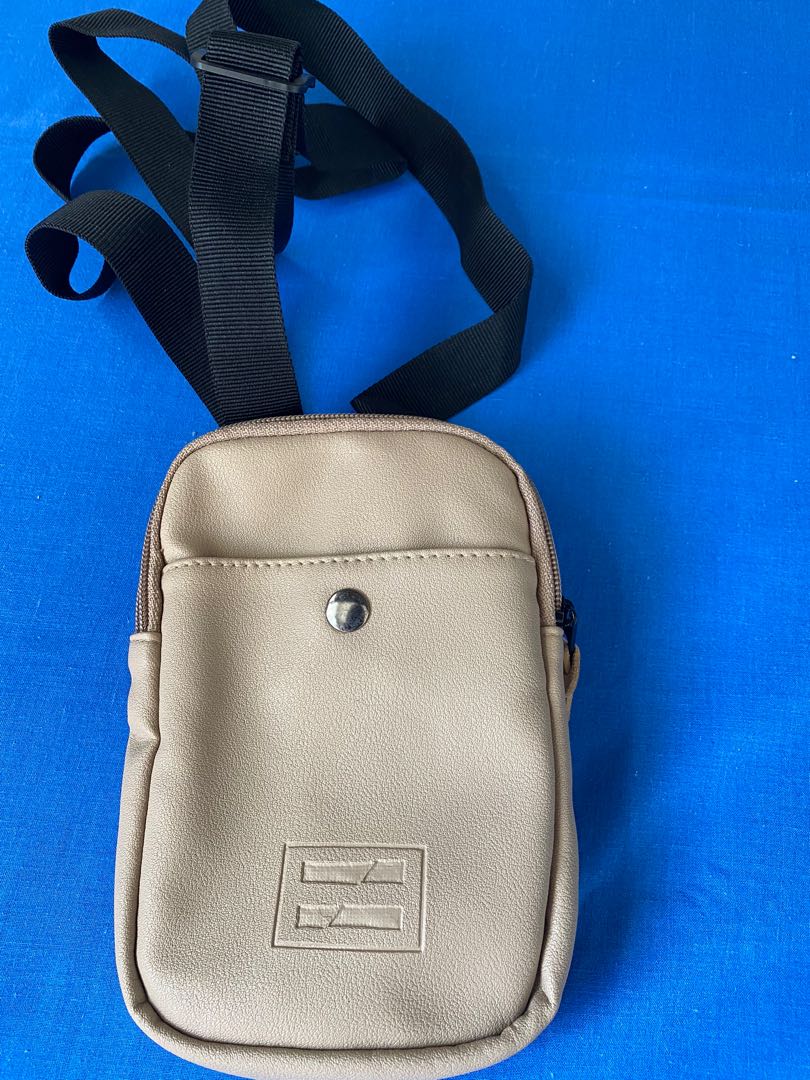 Oxygen Phone Sling, Women's Fashion, Bags & Wallets, Cross-body Bags on ...