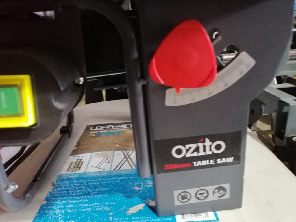 Ozito Table Saw 800w, Commercial & Industrial, Construction Tools ...