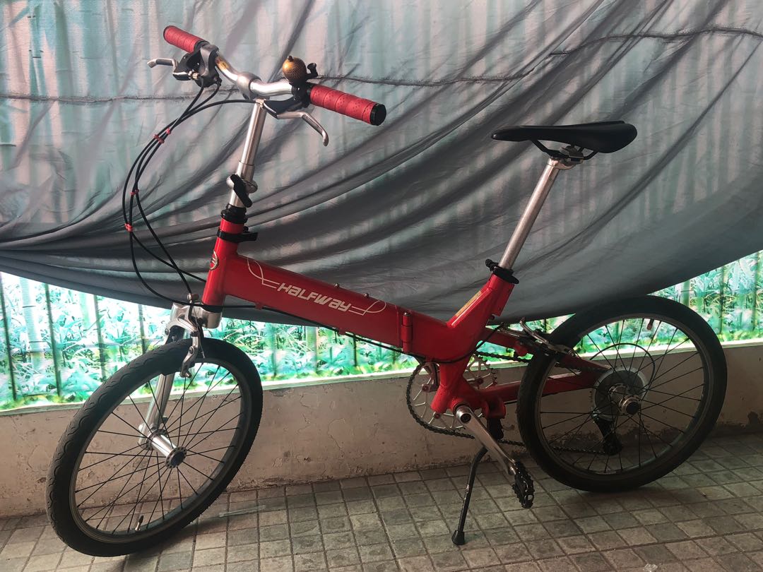 Sepeda lipat Giant Halfway, Olah Raga, Sepeda di Carousell