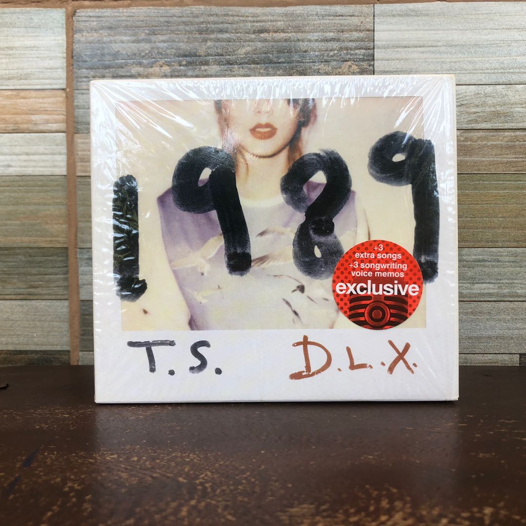 Taylor Swift 1989 Deluxe, Hobbies & Toys, Music & Media, CDs & DVDs on ...
