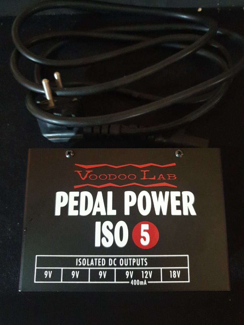 VOODOO LAB PEDAL POWER ISO 5, Hobbies & Toys, Music & Media, Musical ...