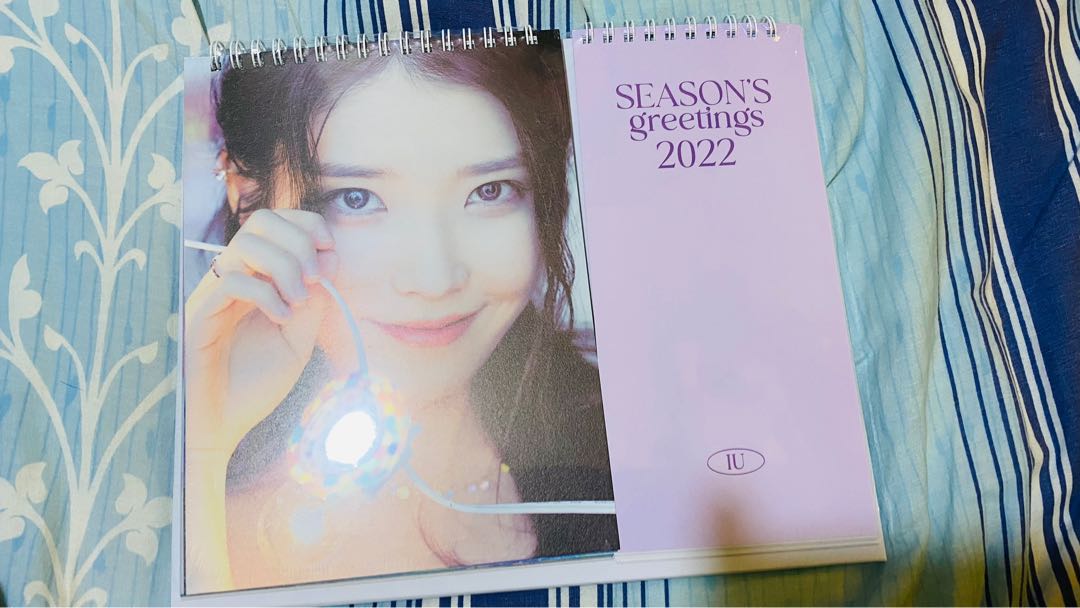 [現貨100%new] IU Season’s greeting 2022 淨月曆calendar only, 其他, 其他 - Carousell