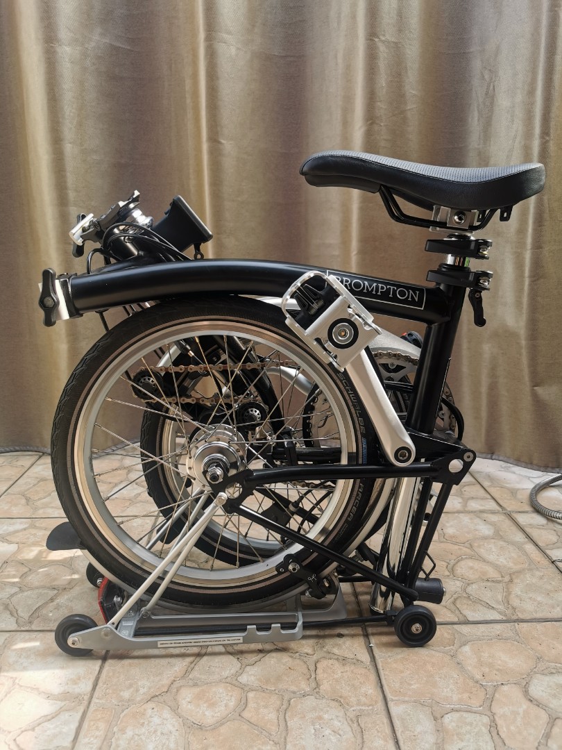 Brompton M6R Classic Black 2019, Sports Equipment, Bicycles & Parts, Bicycles on Carousell