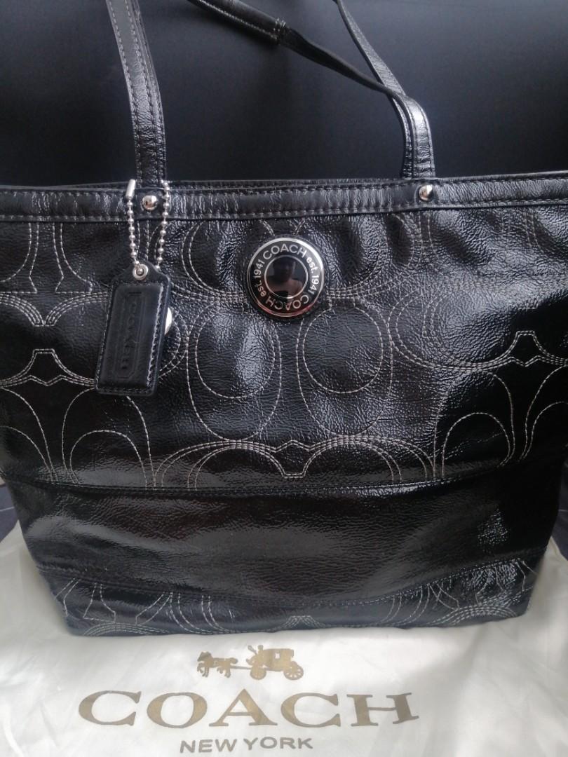Coach F19198 Patent Tote, Women's Fashion, Bags & Wallets, Shoulder ...