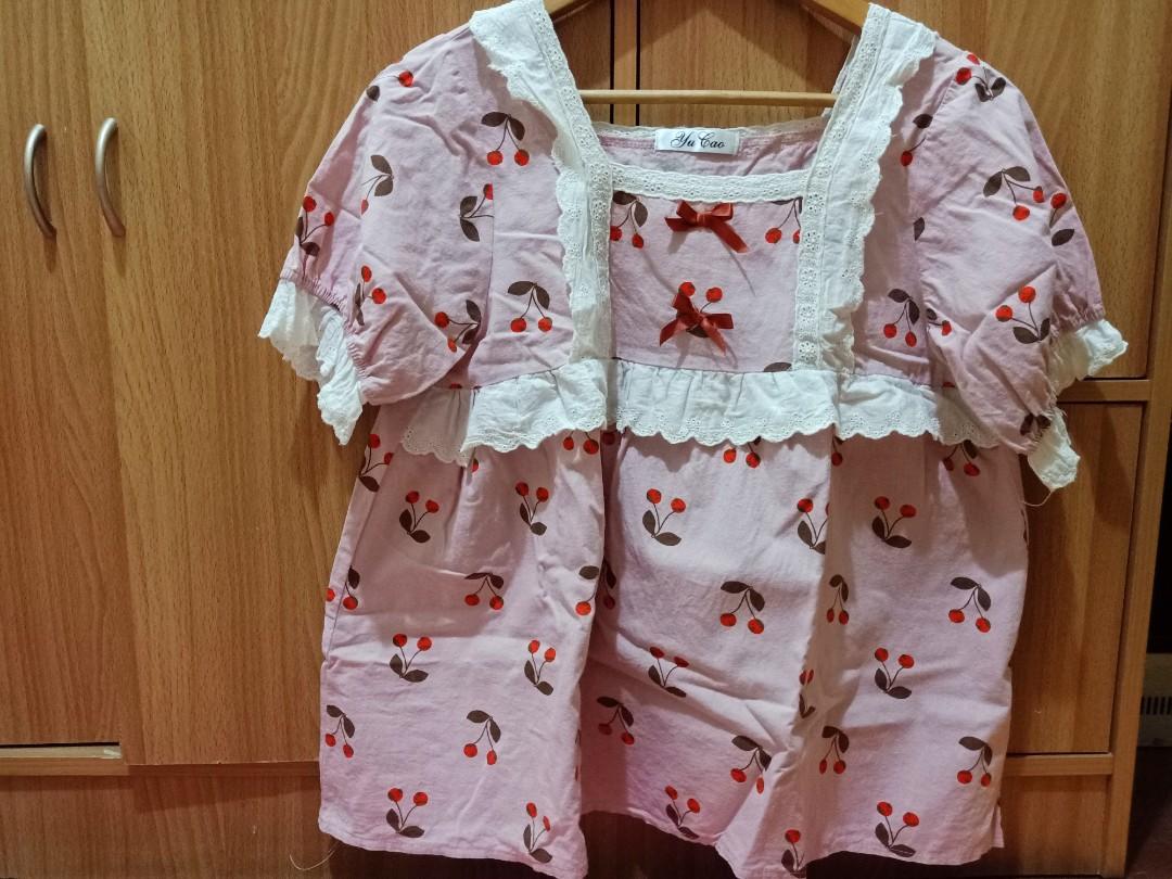 Cute Classy Top Not Uniqlo/Zara, Women's Fashion, Tops, Blouses on ...