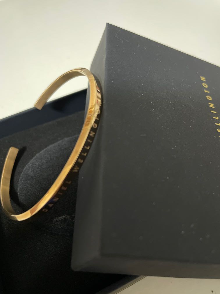 DW CLASSIC BRACELET, Women's Fashion, Jewelry & Organisers, Bracelets ...