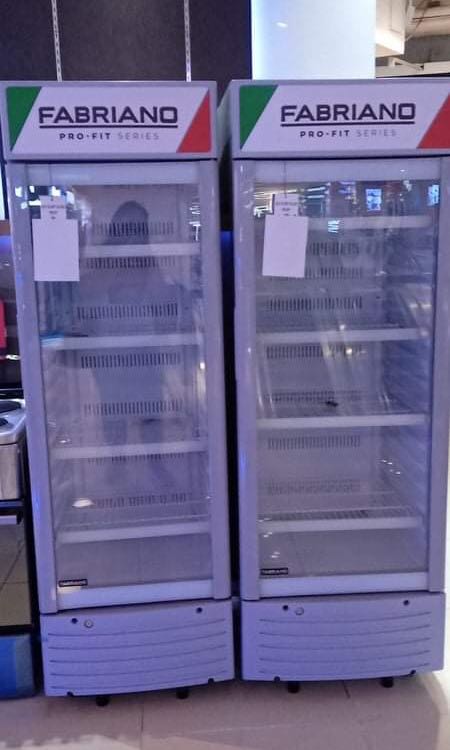 FABRIANO SHOWCASE CHILLER, TV & Home Appliances, Kitchen Appliances ...