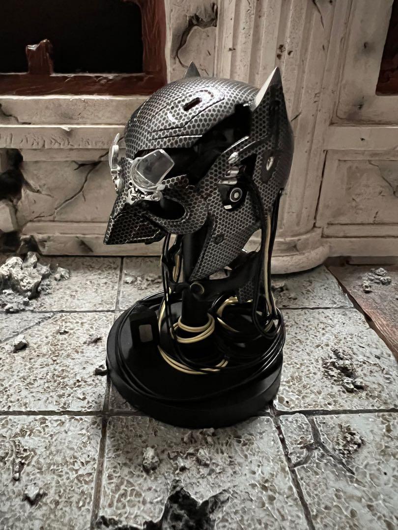 Hot Toys Original Parts - Batman Tech Cowl from HOT TOYS MMS342 BATMAN ...