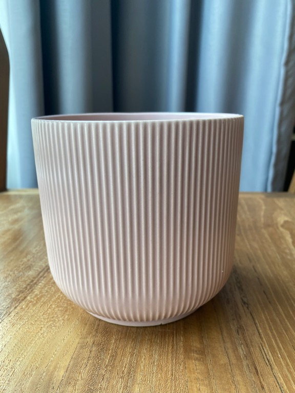 Ikea Gradvis plant pod, Furniture & Home Living, Gardening, Pots ...