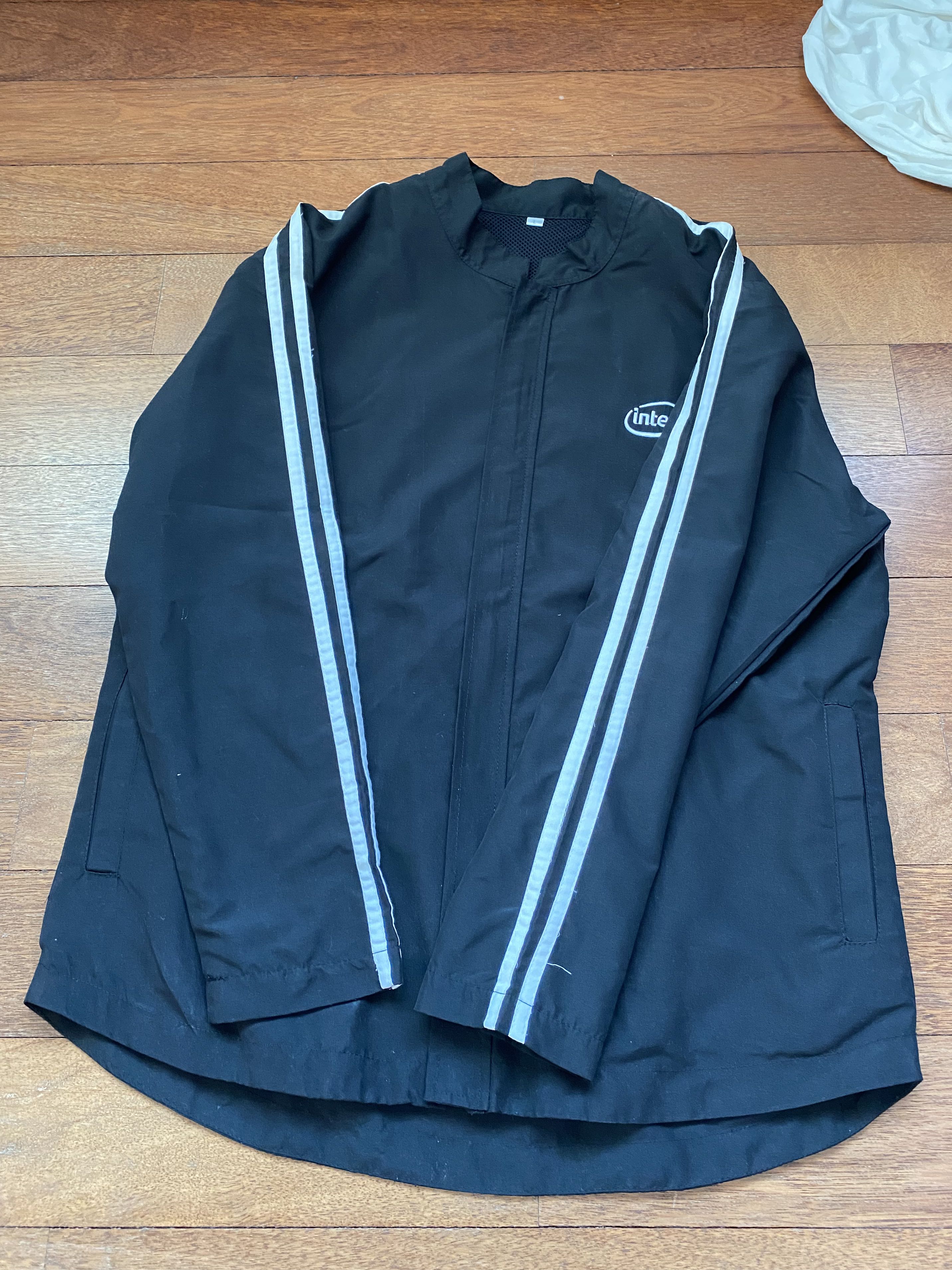 Intel Windbreaker Jacket Stripped, Women's Fashion, Activewear on Carousell