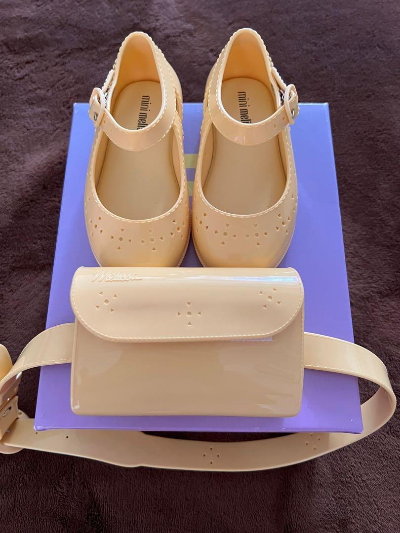 mini mel com pochete, Babies & Kids, Babies & Kids Fashion on Carousell