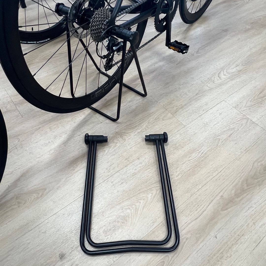 U shape bicycle stand bike rack road bike, Sports Equipment, Bicycles ...