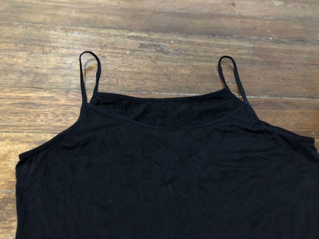 Uniqlo HEATTECH Japan top stretchable, Women's Fashion, Tops, Others ...