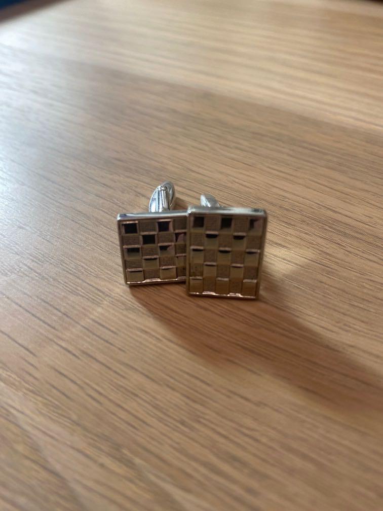 Van Garie Cuff Links, Men's Fashion, Watches & Accessories, Cuff Links ...