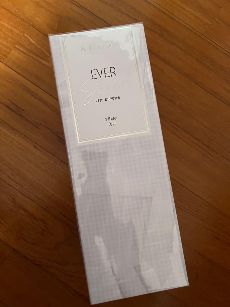 Akemi Reed Diffuser, Furniture & Home Living, Home Fragrance on Carousell