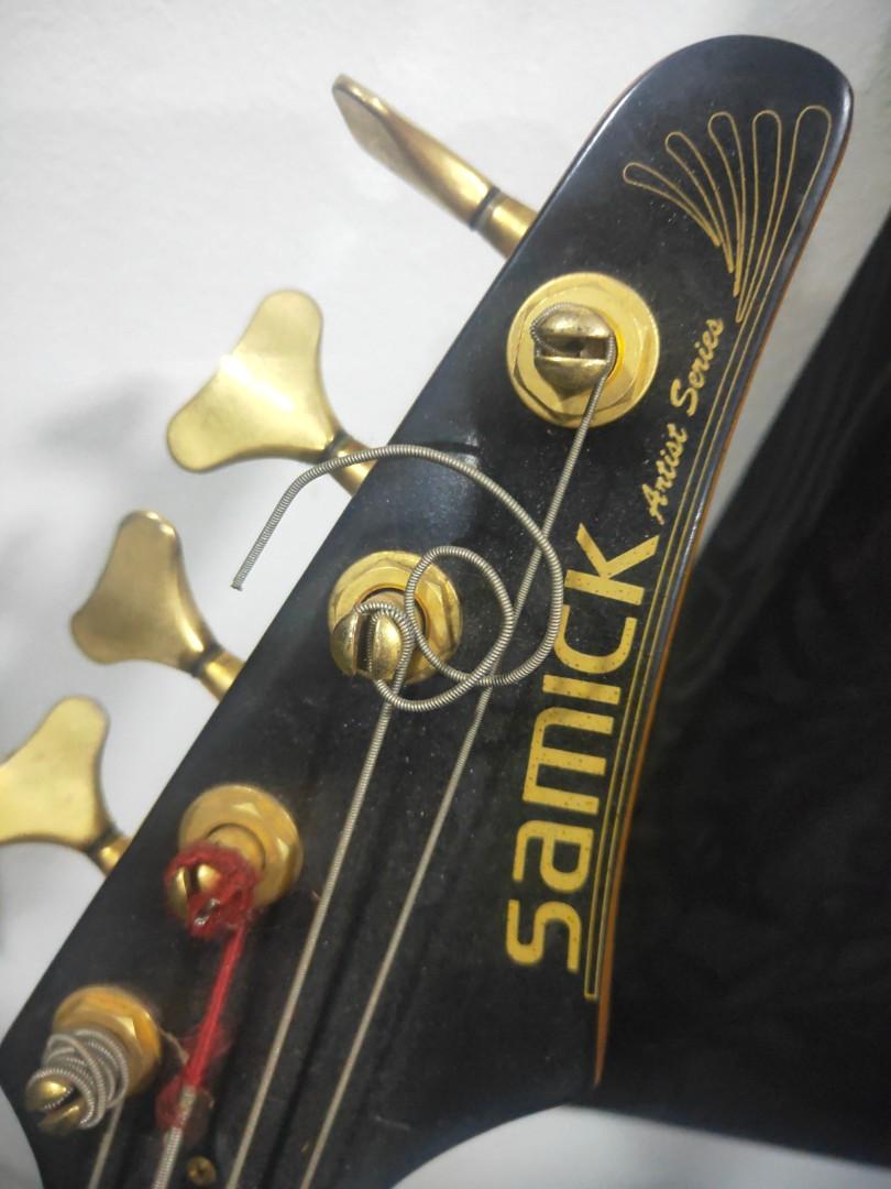 Bass Electric Guitar , Samick & V, Hobbies & Toys, Music & Media ...