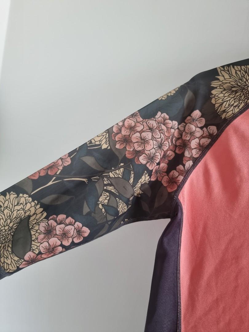 Korean brand rash guard rashguard, Women's Fashion, Swimwear, Rash ...