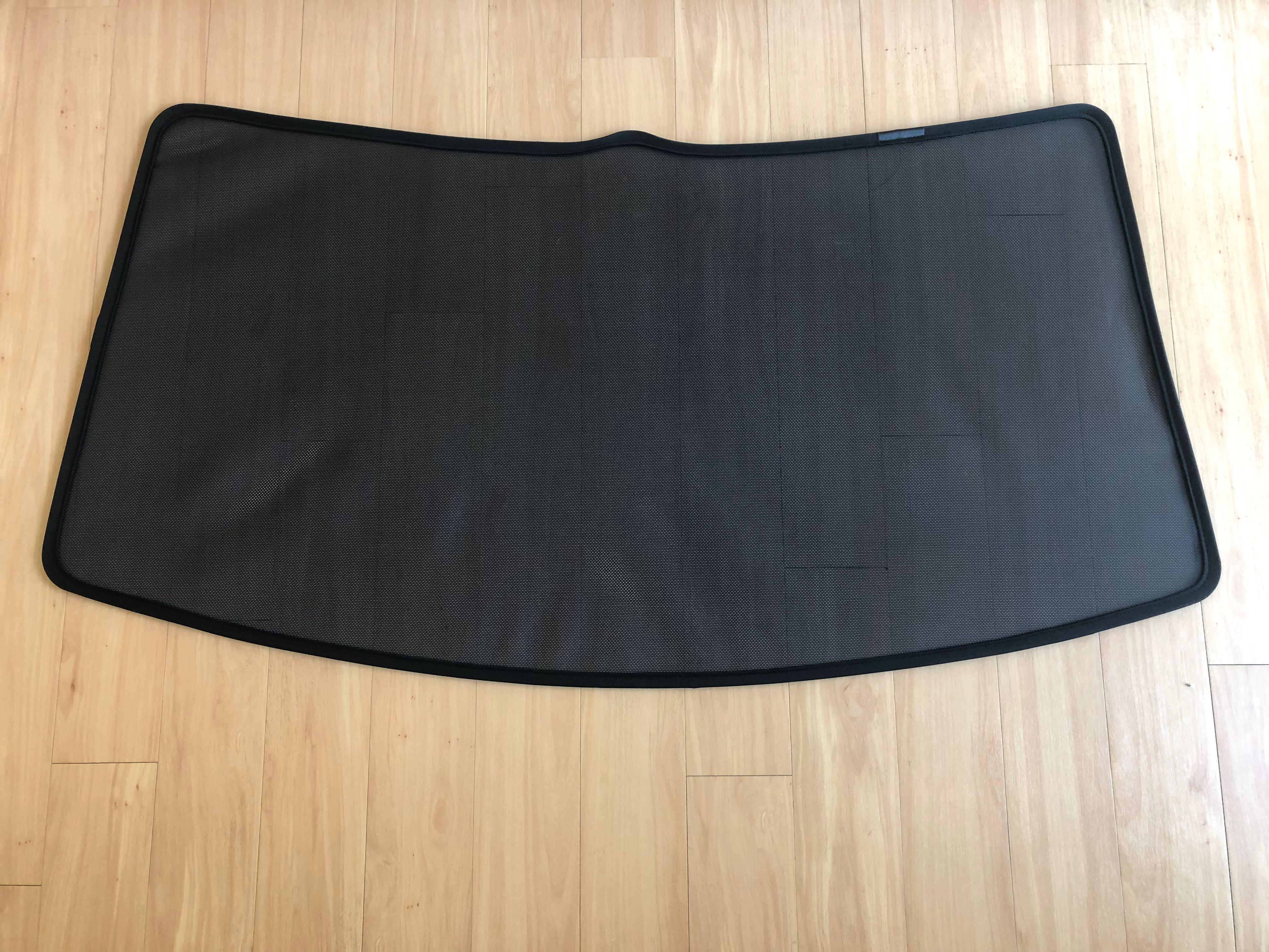 MB W204 Sun Shade, Car Accessories, Accessories on Carousell