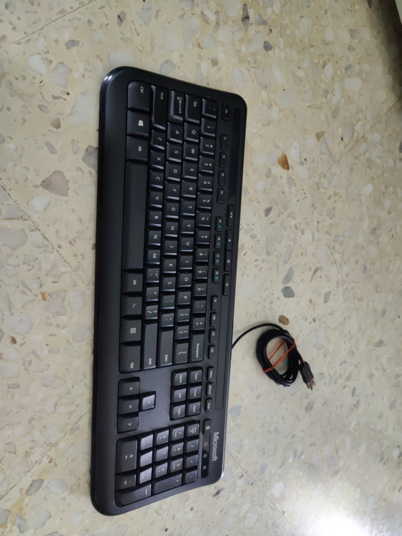 Microsoft keyboard Model 1576, Computers & Tech, Parts & Accessories ...