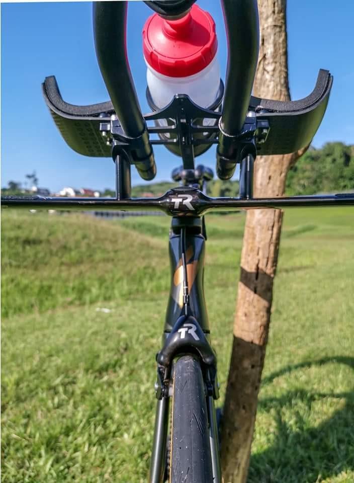 Tririg Alpha X Bars with Drag2Zero elbow cups & Zipp Vuka Alumina 70mm ...