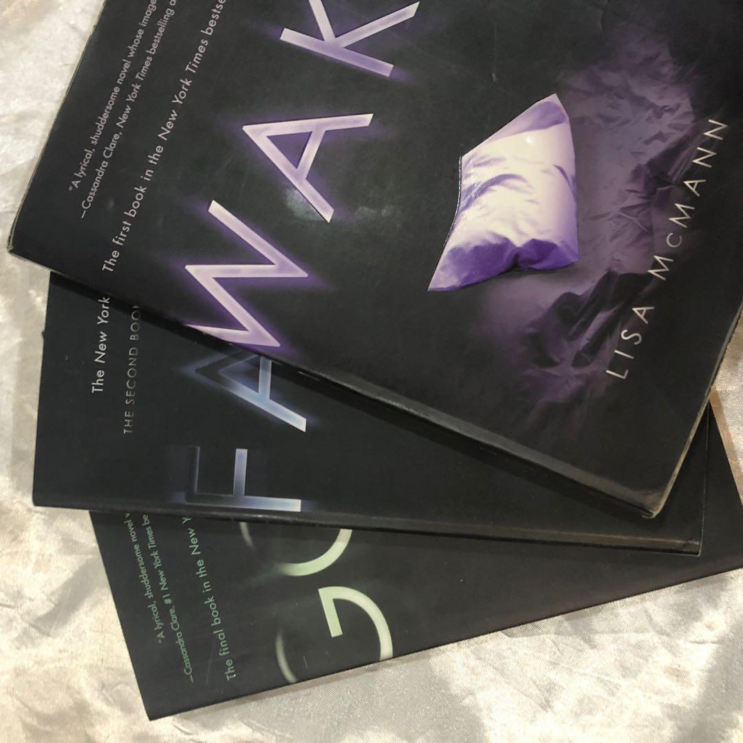 [RUSH] WAKE, GONE, FADE BOOK TRILOGY BY LISA MCMANN, Hobbies & Toys ...