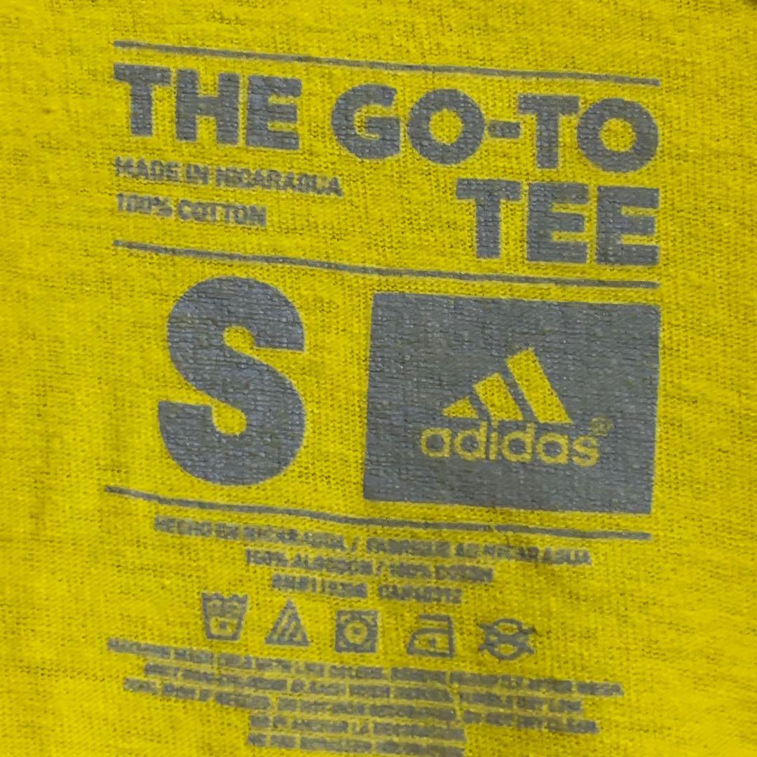 ADIDAS MUSCLE CUT SANDO (Yellow), Men's Fashion, Activewear on Carousell