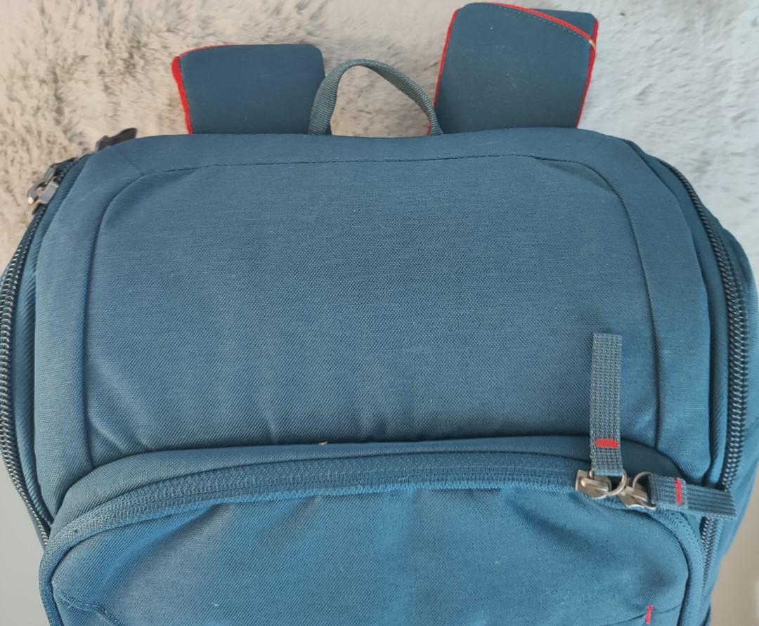 ASICS Laptop Backpack, Men's Fashion, Bags, Backpacks on Carousell