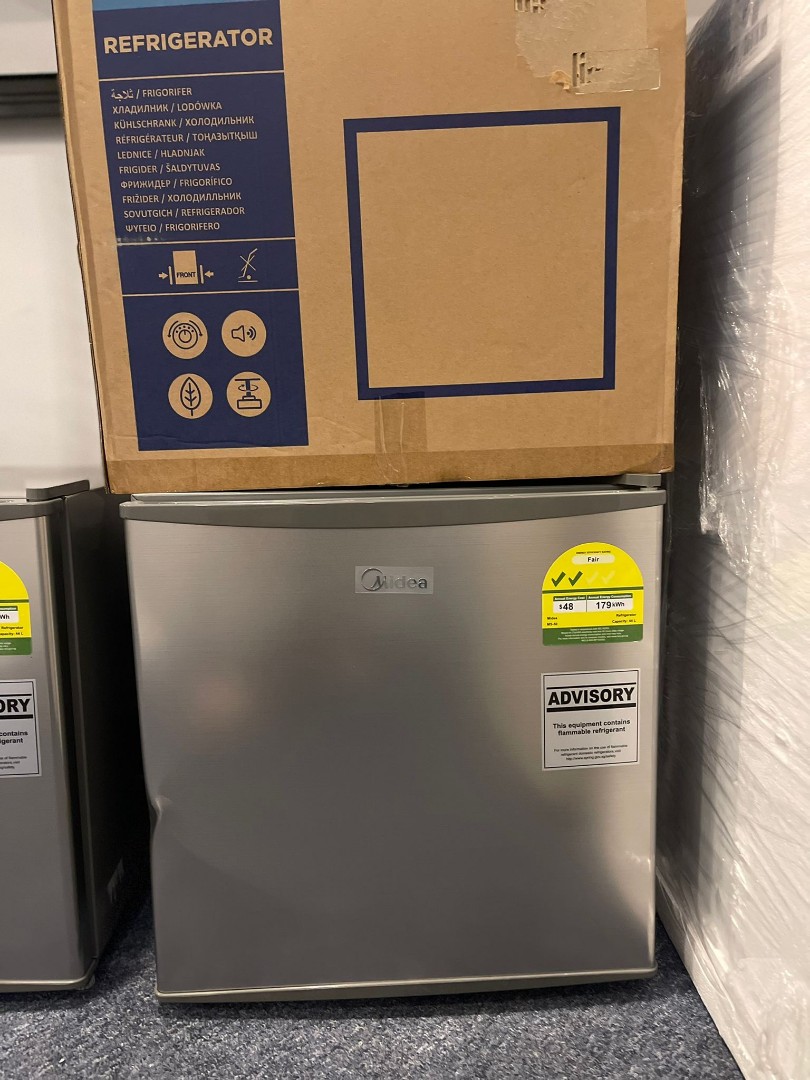 BRAND NEW DISPLAY SET - MIDEA BAR FRIDGE 44L MS-50, TV & Home ...