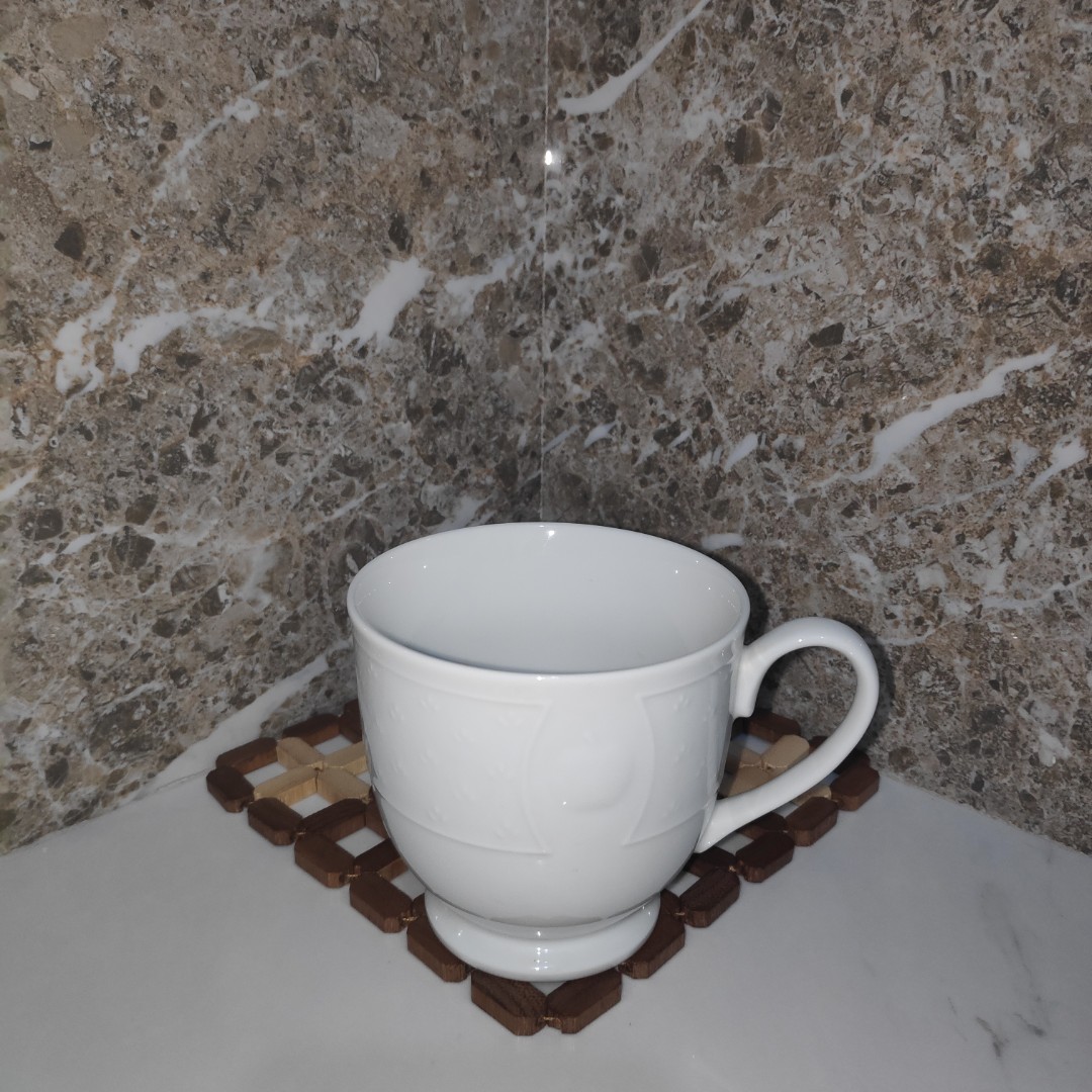 Golden Apple Collection white embossed footed cup, Furniture & Home ...