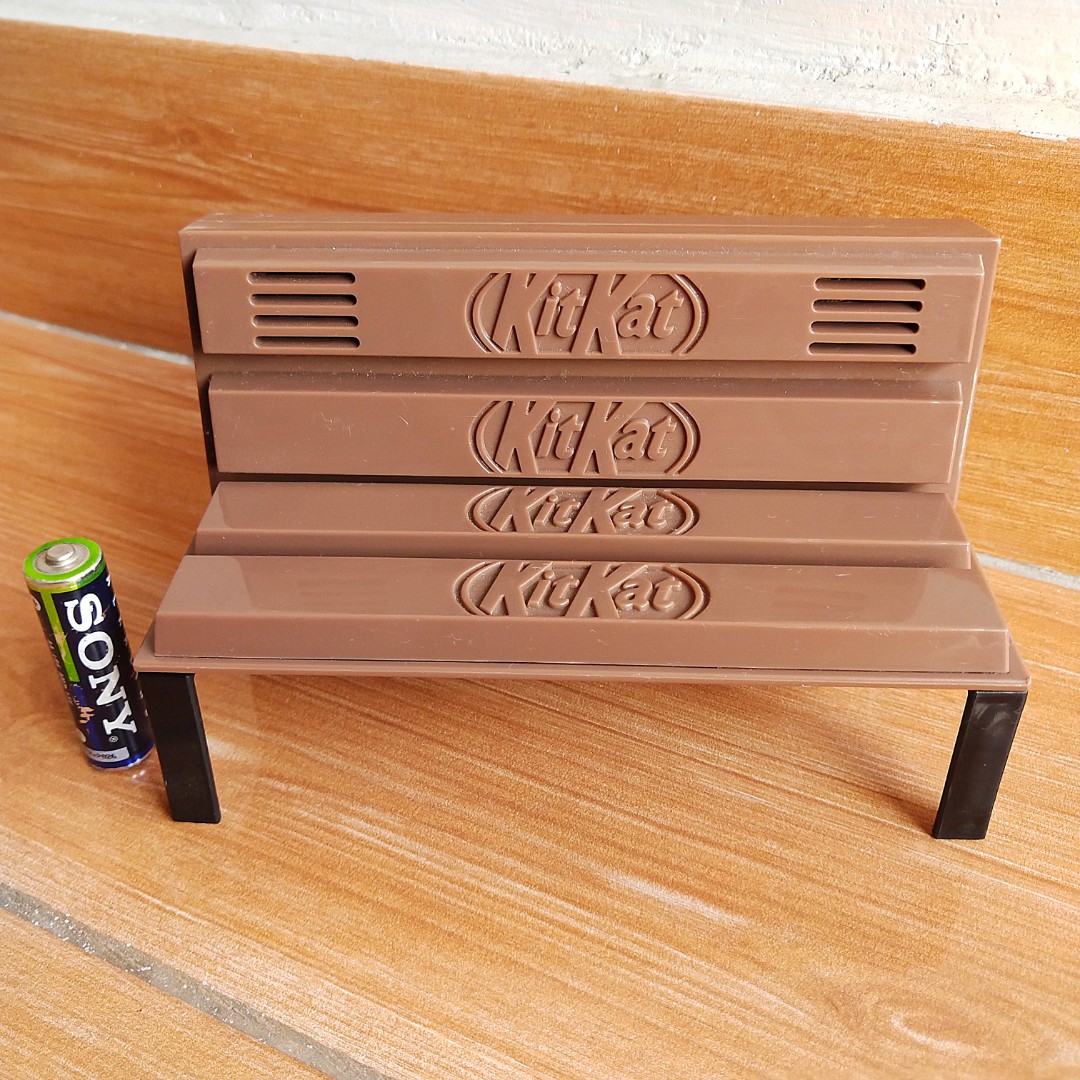 Kitkat Bench (speaker), Hobbies & Toys, Toys & Games on Carousell
