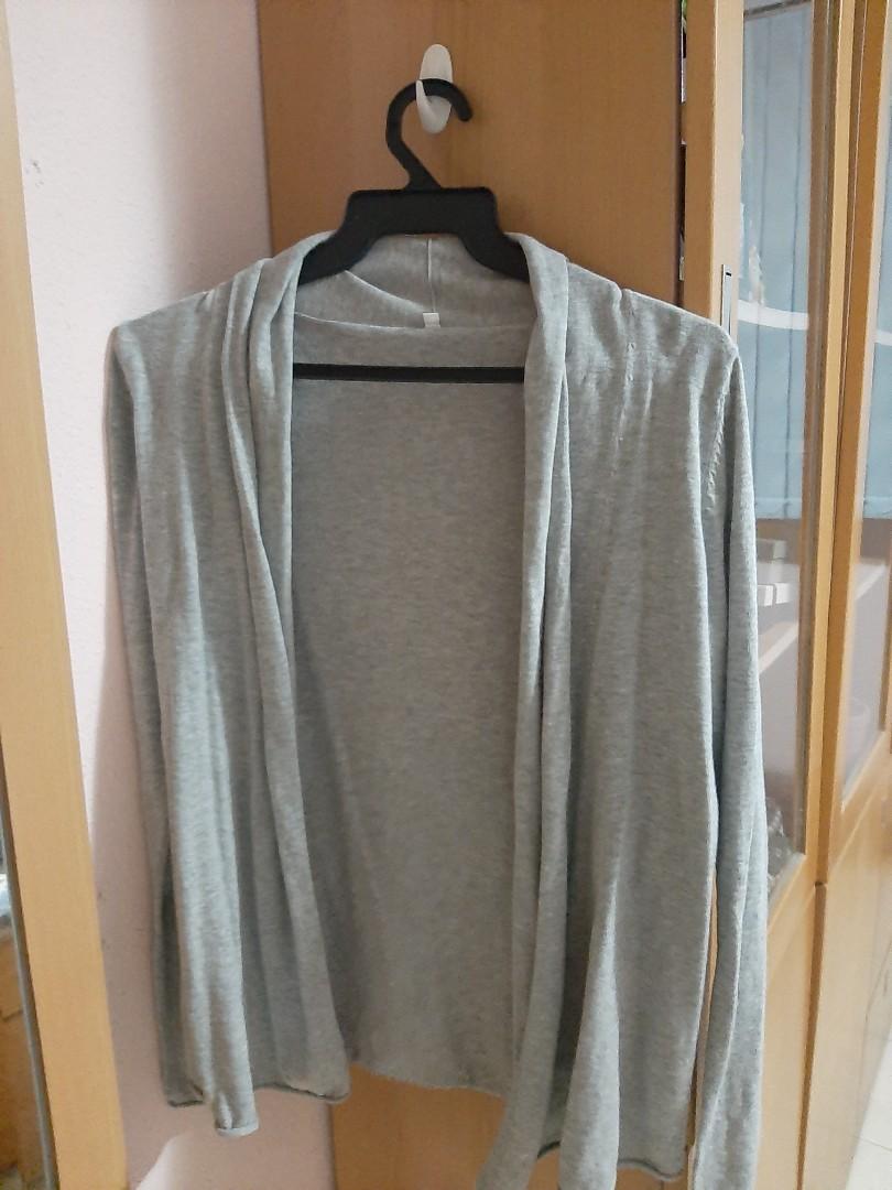 MUJI Grey Cardigan, Women's Fashion, Coats, Jackets and Outerwear on ...