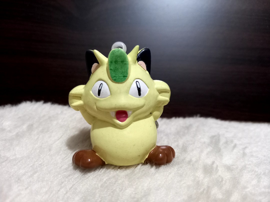 Pokemon Meowth Keychain, Hobbies & Toys, Memorabilia & Collectibles ...