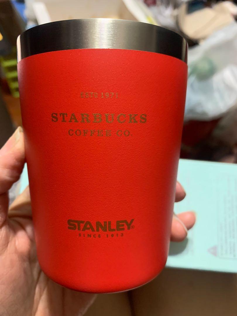 Stanley ️ Starbucks 星巴克紅色保溫杯, 傢俬＆家居, 廚具和餐具, 廚水杯、水壺 - Carousell