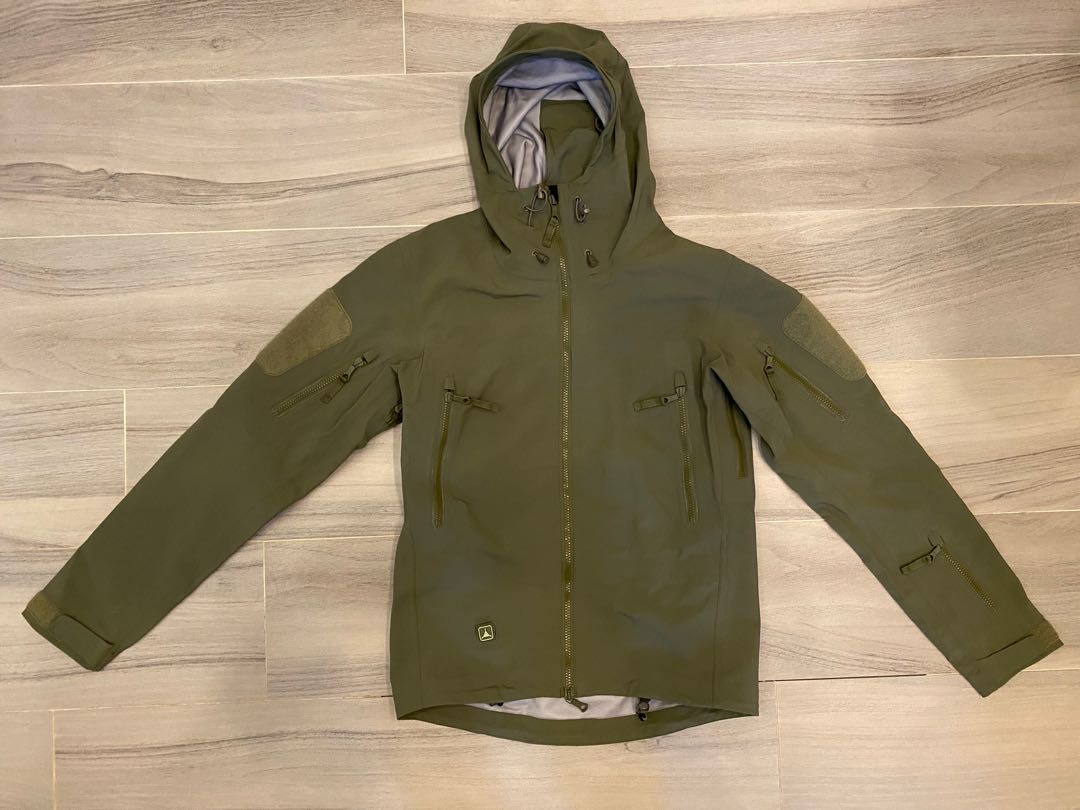 TAD gear Triple Aught Design Stealth hoodie rain jacket, 男裝, 外套及戶外衣服 ...