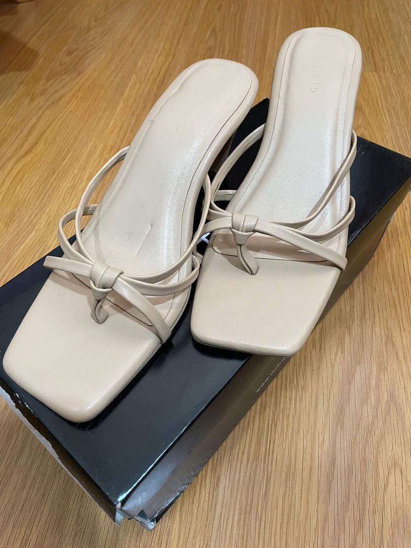 Aztrid Nude Heels, Women's Fashion, Footwear, Heels on Carousell